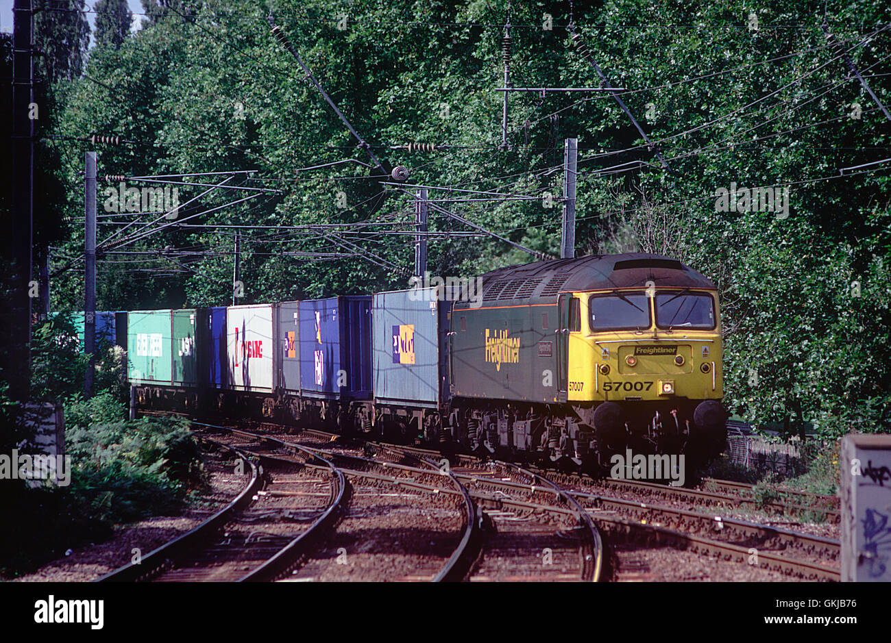 A Freightliner owned class 57 diesel locomotive working a freightliner ...