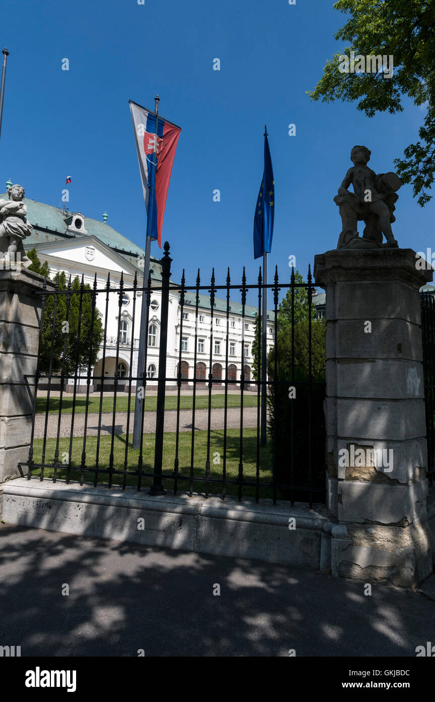 Úrad vlády (Office of the Slovak Prime Minister & Government offices ...
