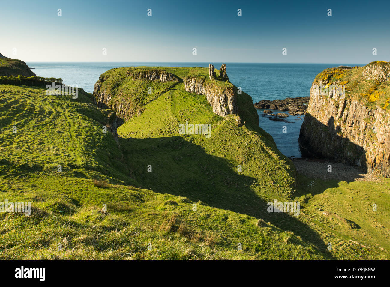 Northern ireland dunseverick castle hi-res stock photography and images ...