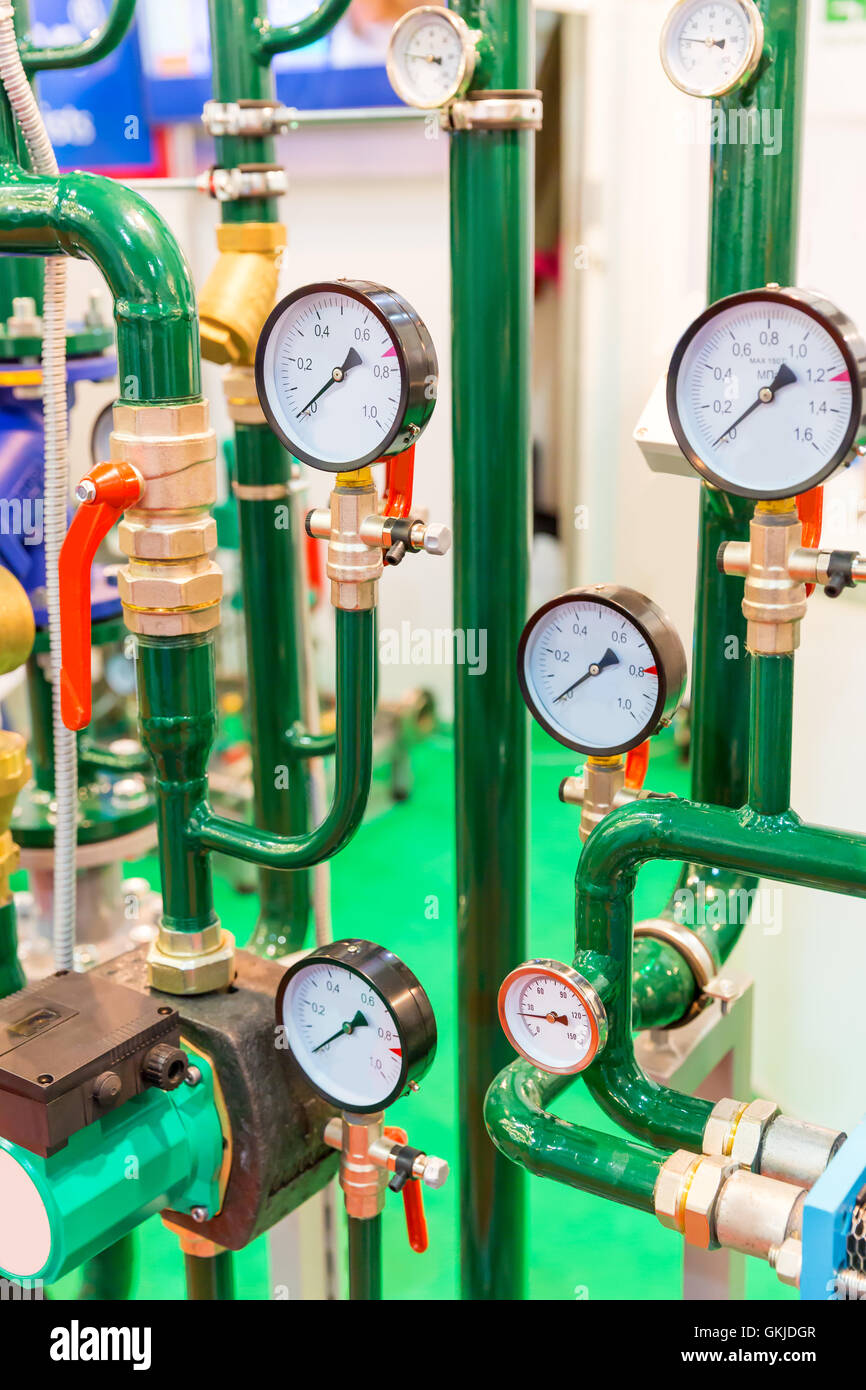 Pressure gauge on heating hi-res stock photography and images - Alamy