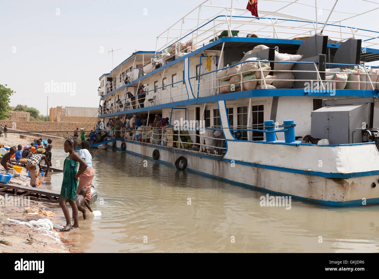 Comanav ferry hi-res stock photography and images - Alamy