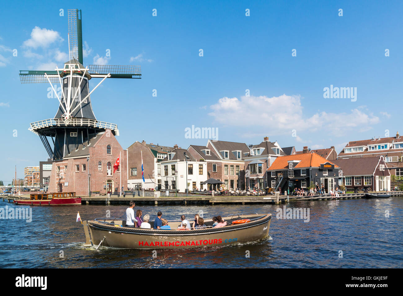 Canal canal and river boat hi-res stock photography and images - Alamy