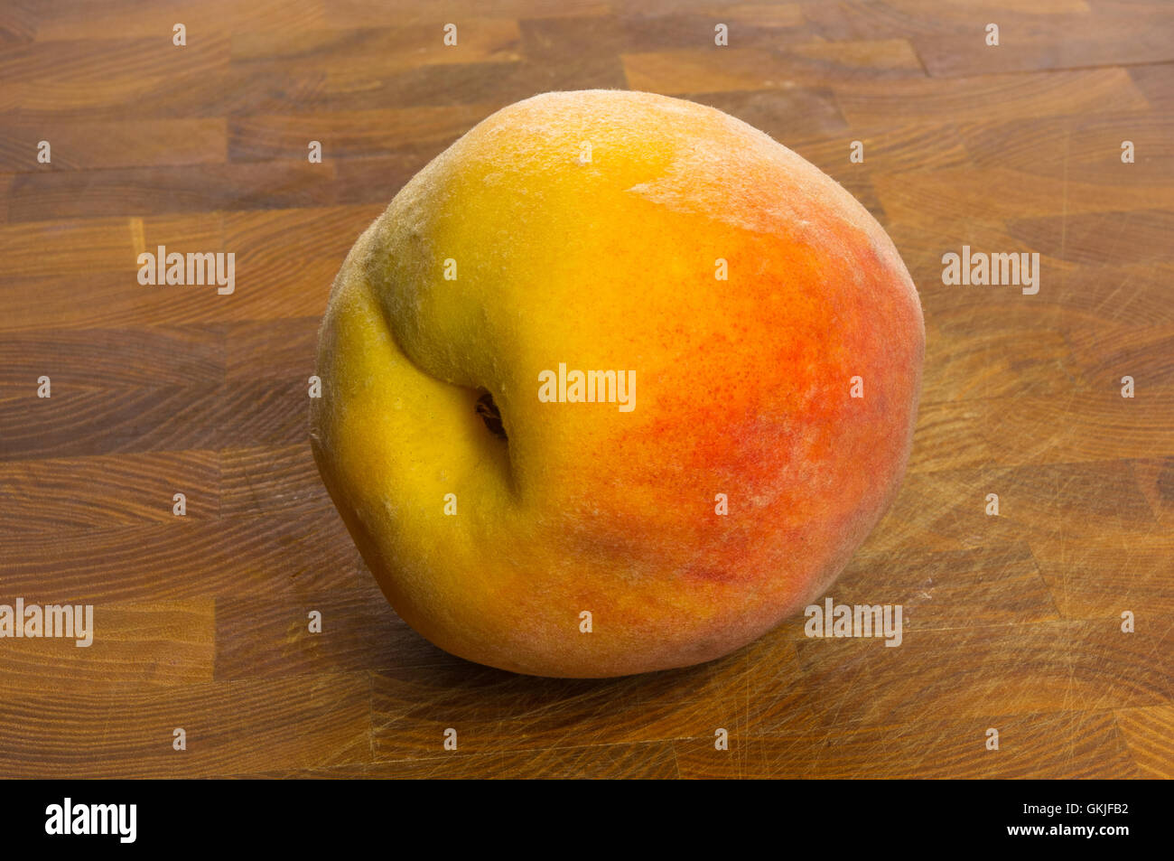 Big peach hi-res stock photography and images - Alamy