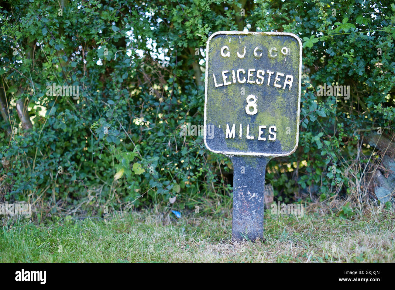 Canal Sign - Leicester 8 miles Stock Photo - Alamy