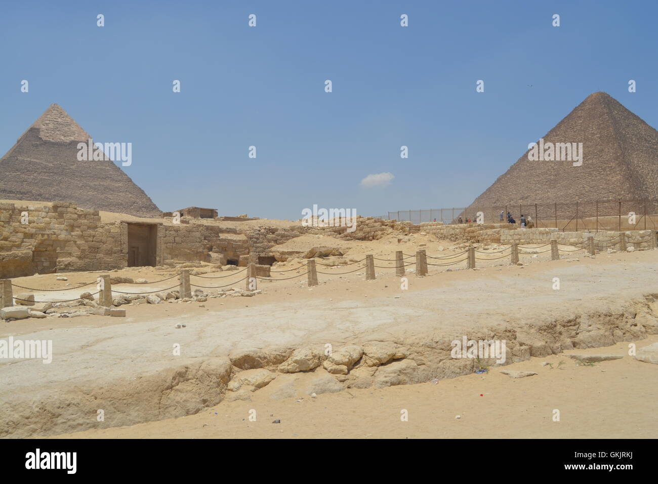 Giza pyramid complex hi-res stock photography and images - Alamy