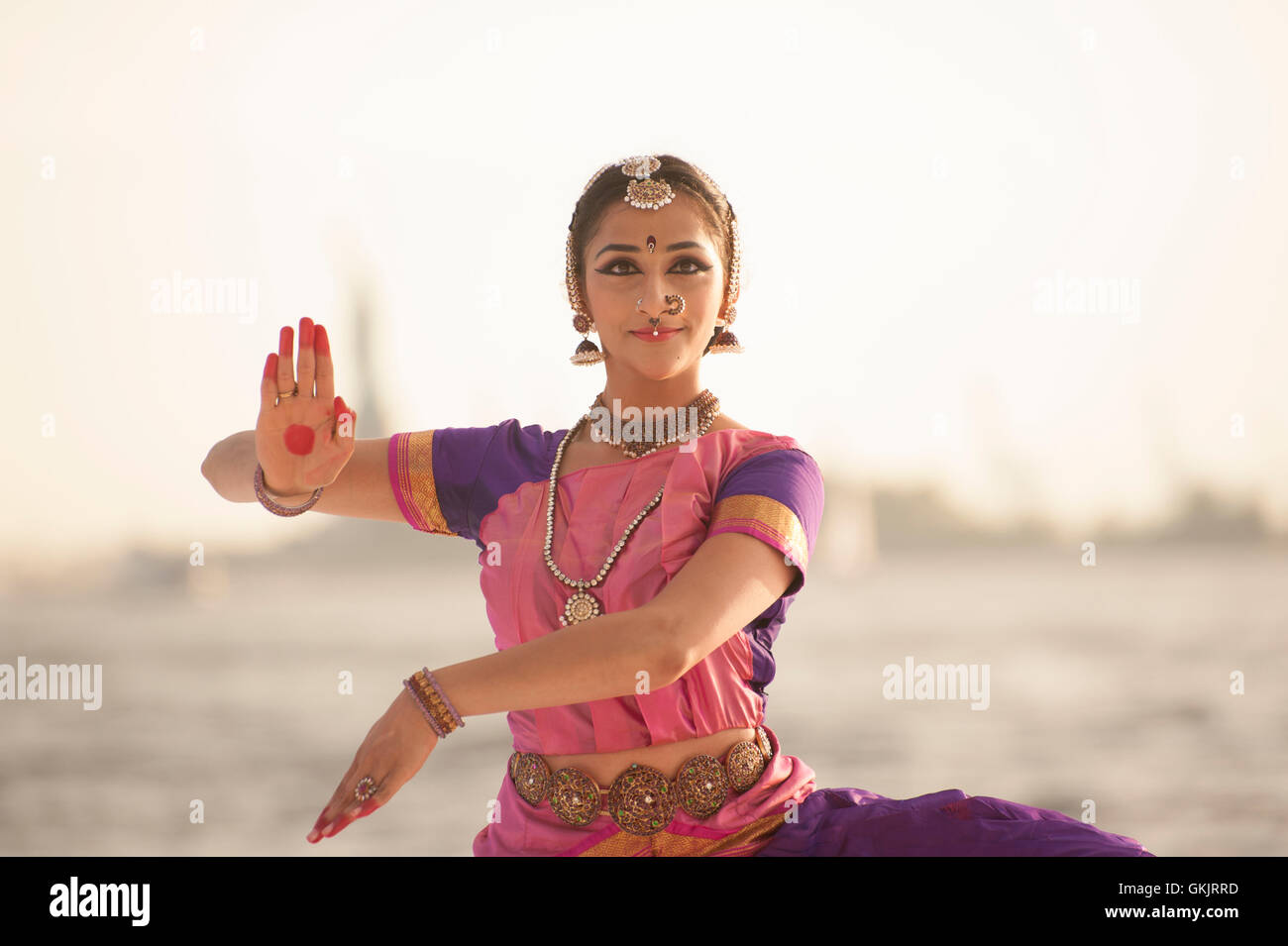 Indian classical dance hi-res stock photography and images - Alamy