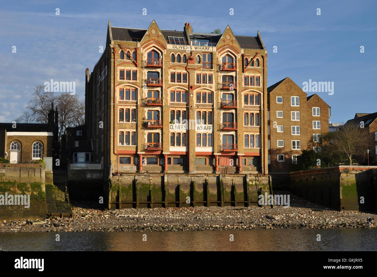 Oliver's Wharf, on the Thames bank at Wapping, London Stock Photo - Alamy