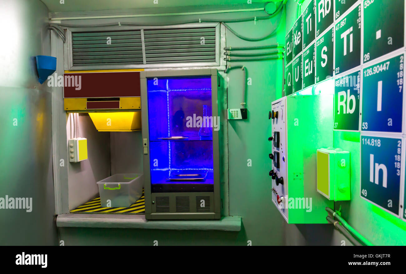 Radioactive lab hi-res stock photography and images - Alamy