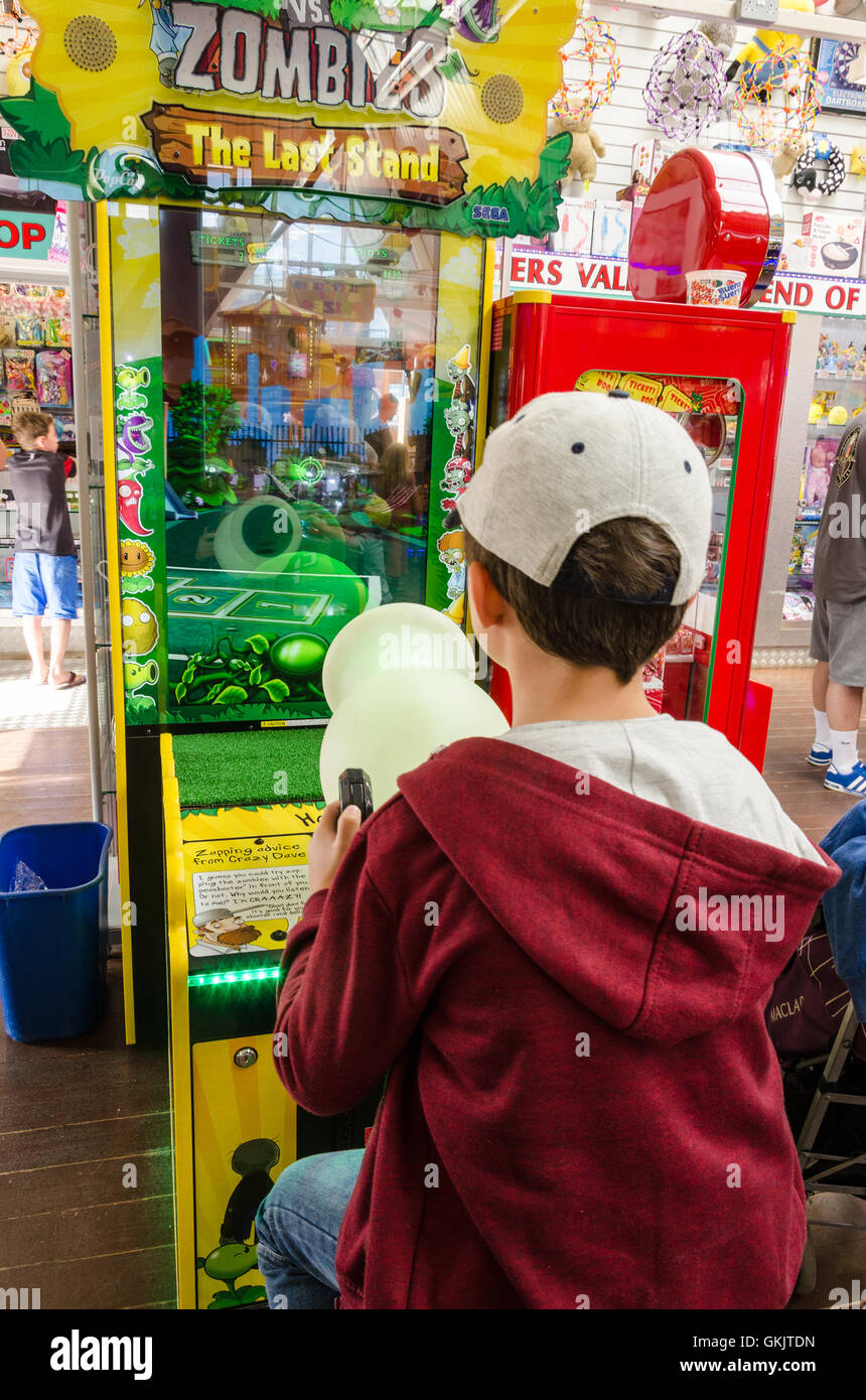 Shooting Arcade Game High Resolution Stock Photography and Images - Alamy