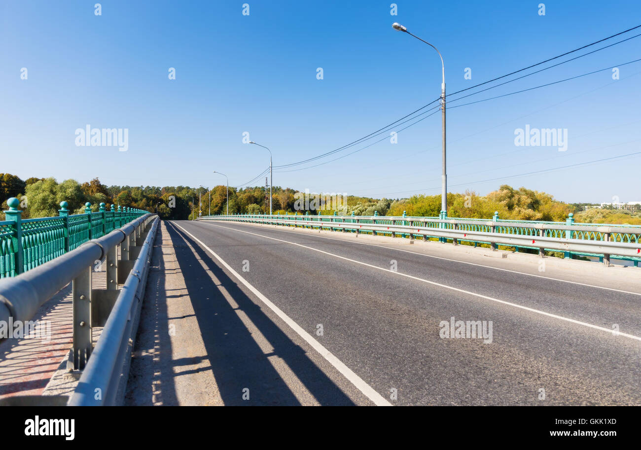 Empty freeway bridge hi-res stock photography and images - Alamy