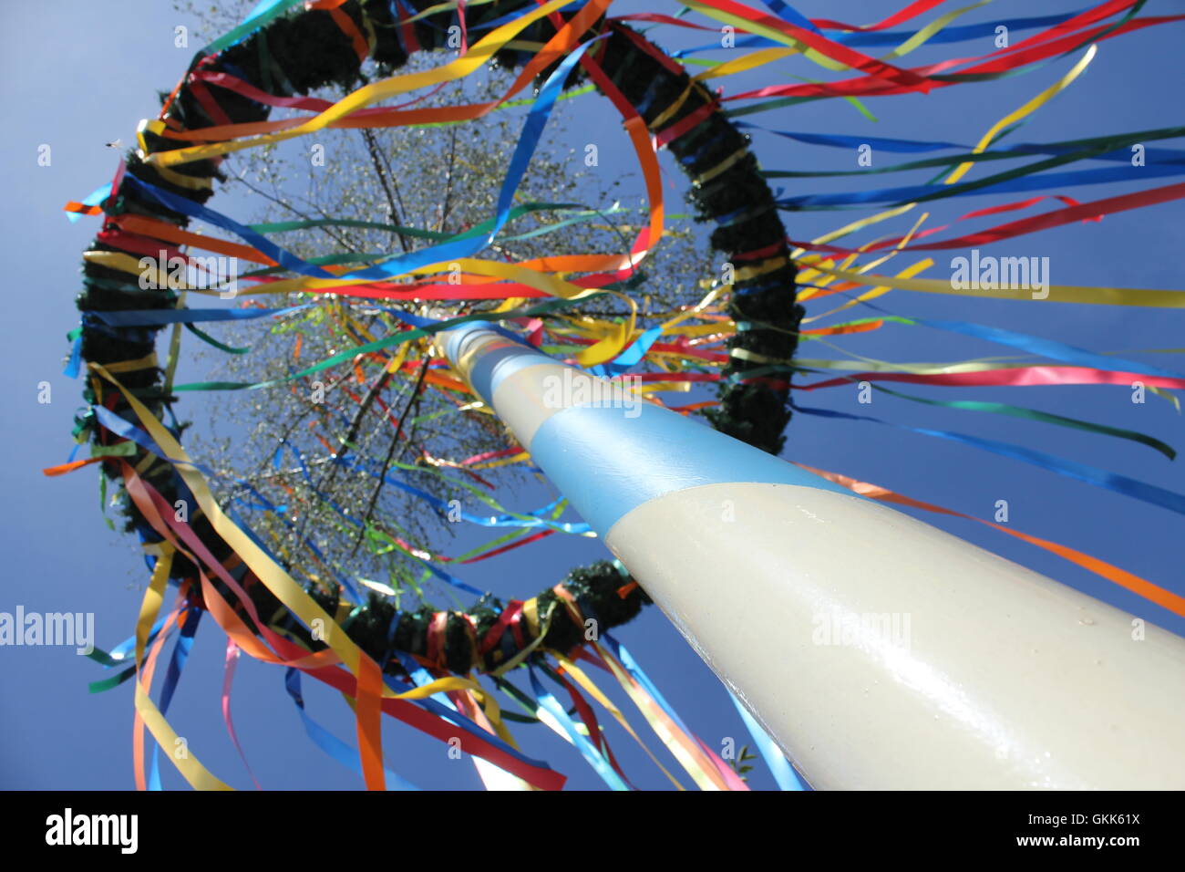 Maypole dance germany hi-res stock photography and images - Alamy