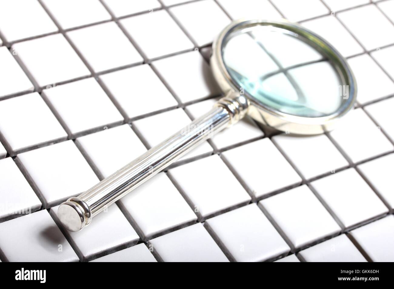 Magnification tool hi-res stock photography and images - Alamy