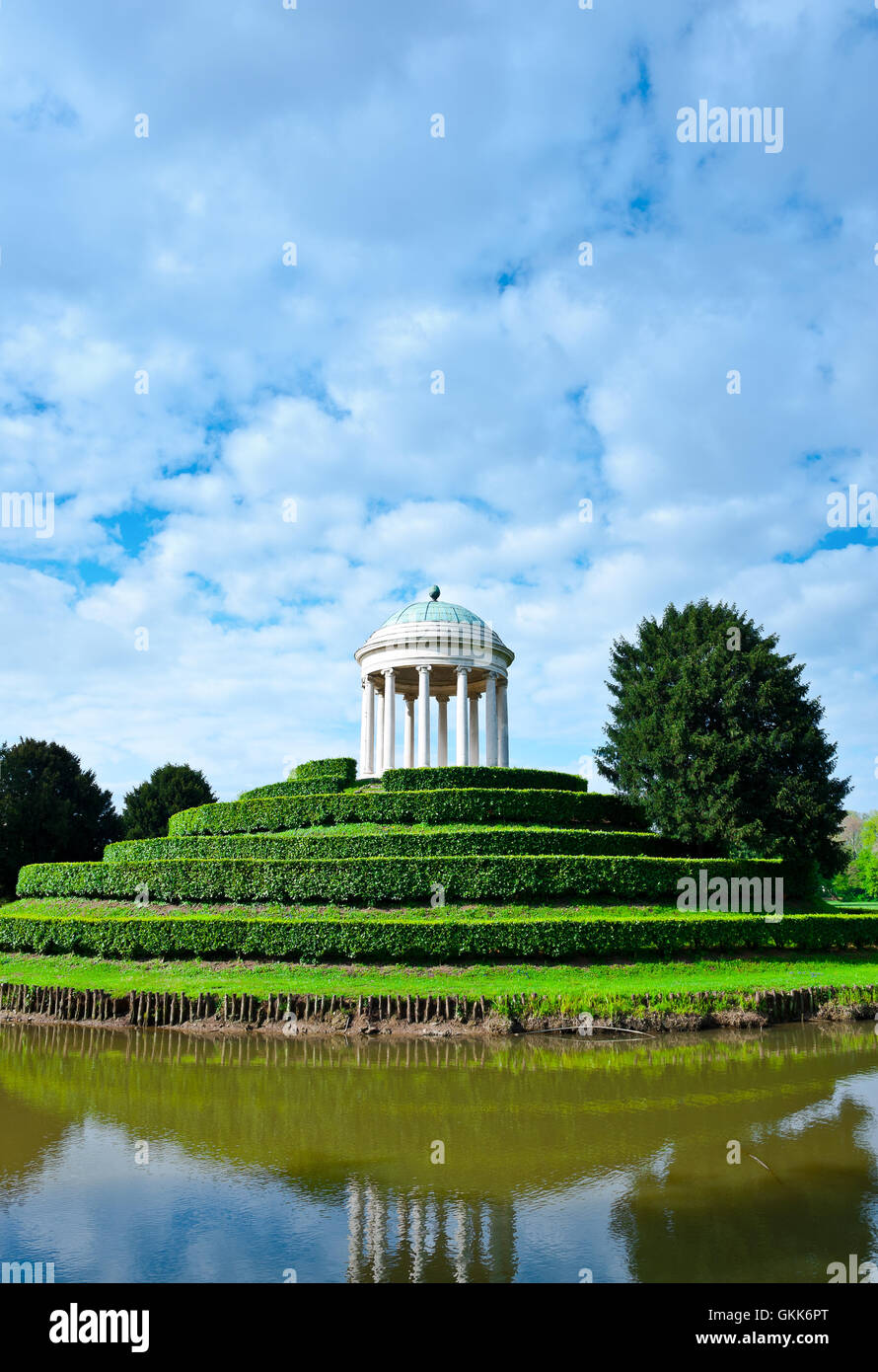 Tropical rotunda hi-res stock photography and images - Alamy