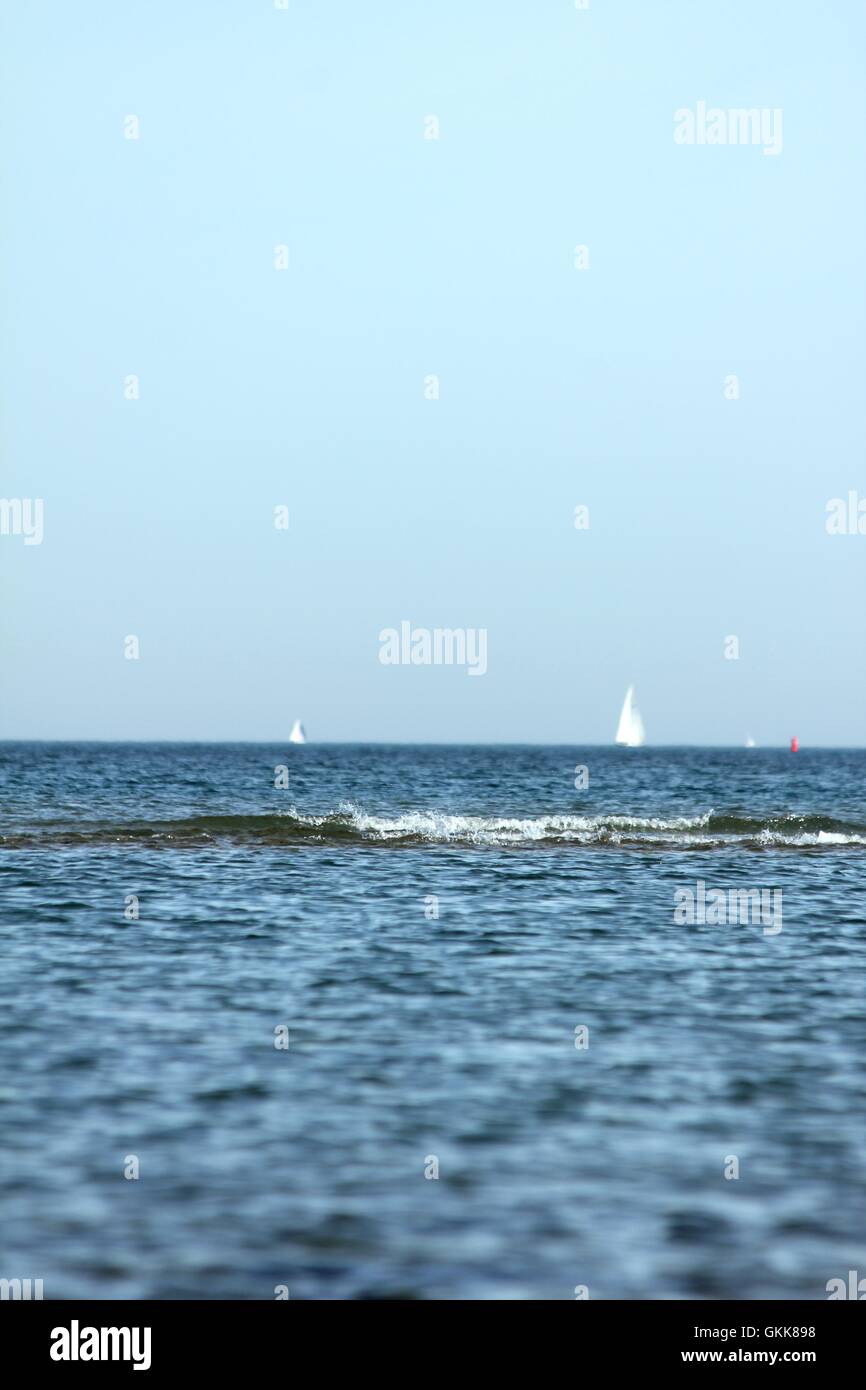 Single beach hi-res stock photography and images - Alamy