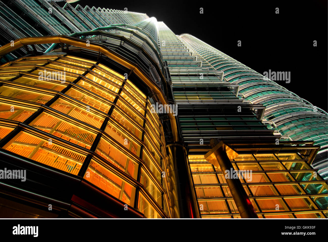 Centre commercial suria klcc hi-res stock photography and images - Alamy