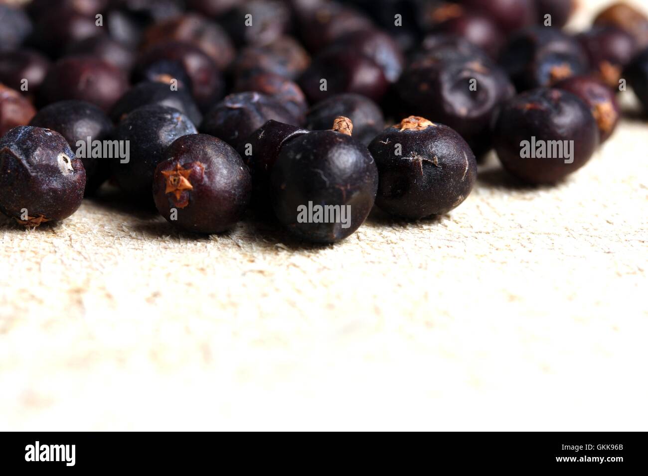 dried juniper berries Stock Photo - Alamy