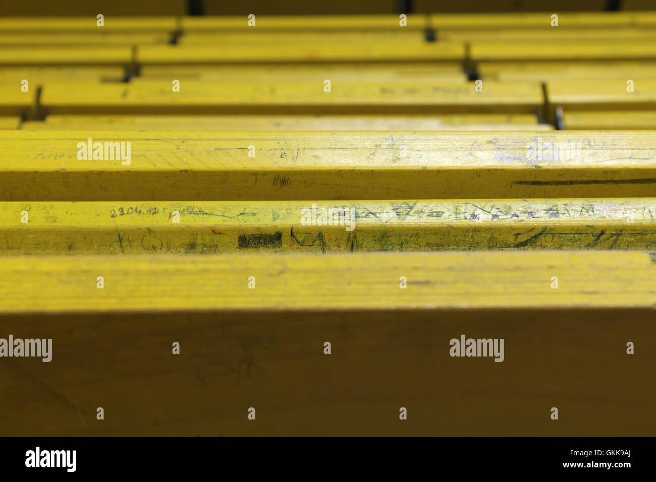 university yellow lecture hall Stock Photo - Alamy