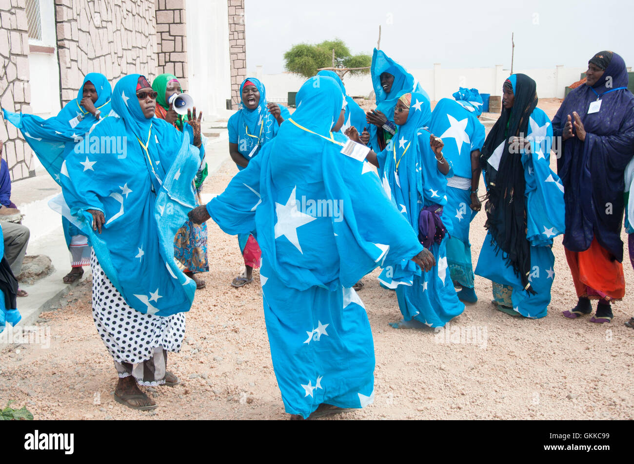 Somali dancers hi-res stock photography and images - Alamy