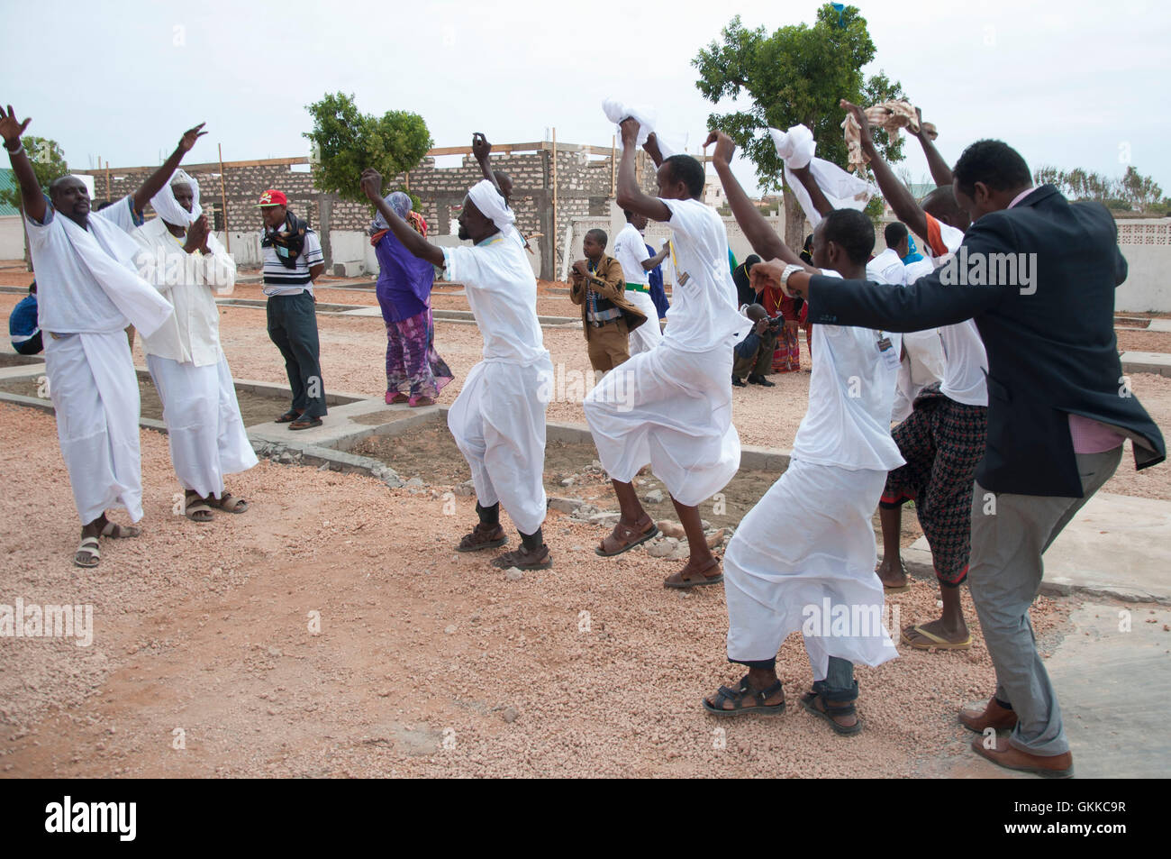 Somali dancers hi-res stock photography and images - Alamy