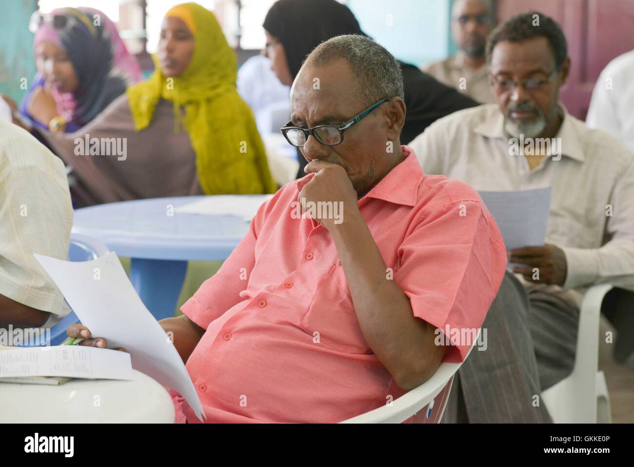Senior civil servant hi-res stock photography and images - Alamy Senior civil servant hi-res stock photography and images - Alamy