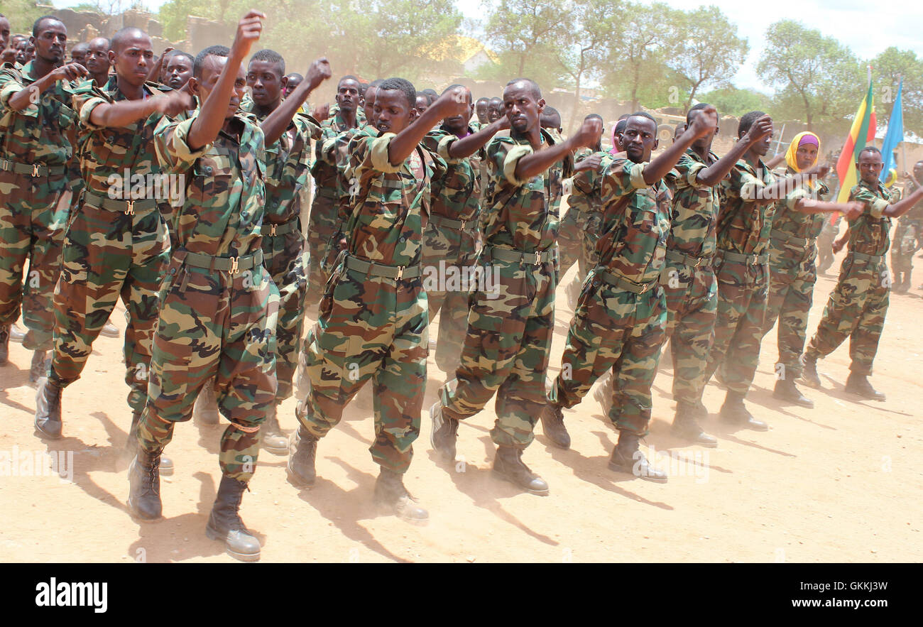 Somali National Army soldiers participate in a pass-out ceremony in ...