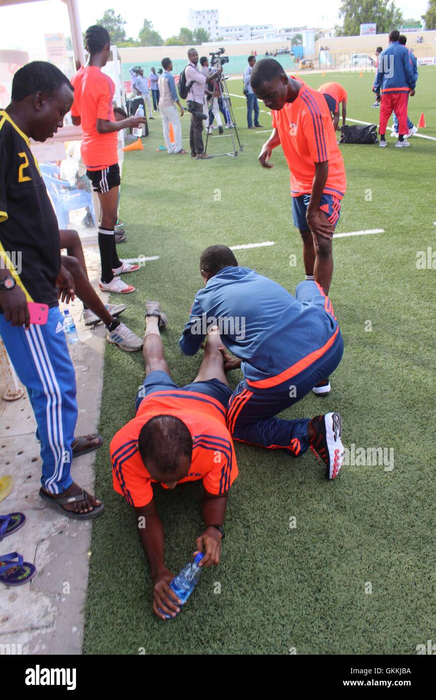 Somali referees receive first aid and massage treatment at Banadir ...