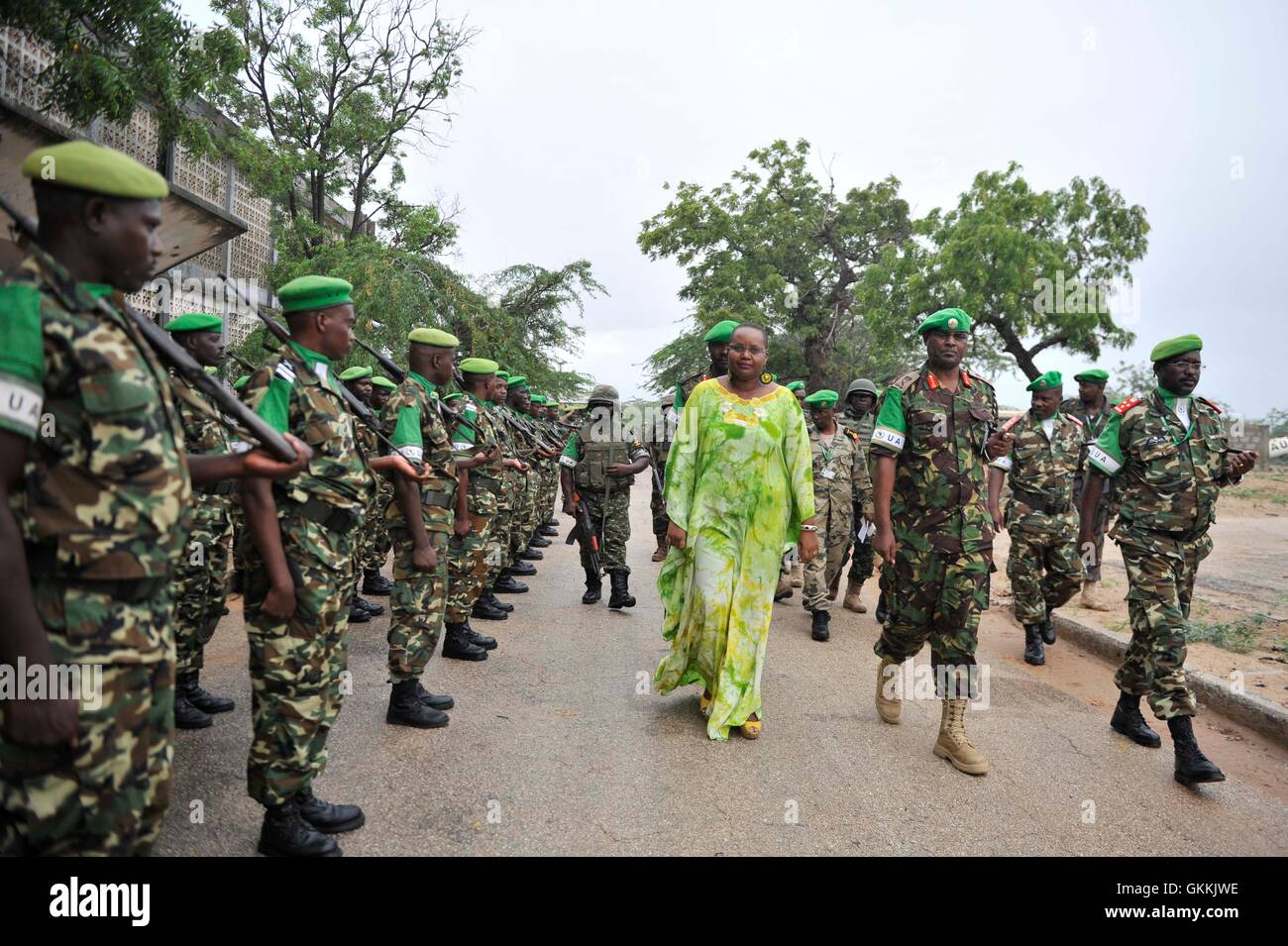 Hon. Lydia Wanyoto, Deputy SRCC for Somalia, and AMISOM Force Commander ...