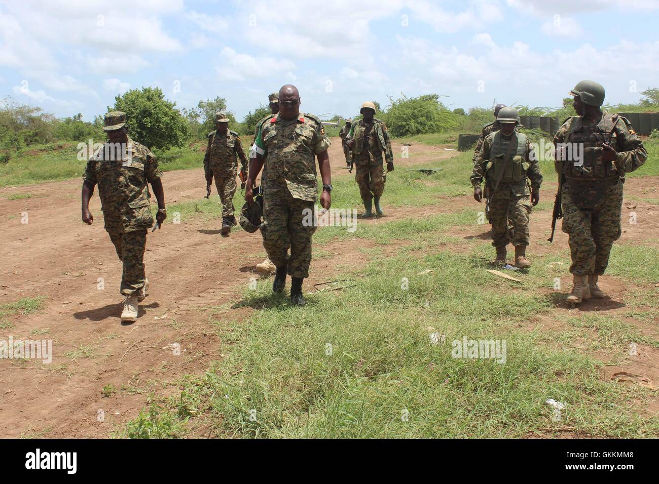 Uganda's Chief of Defence Forces, Gen. Katumba Wamala, and AMISOM ...