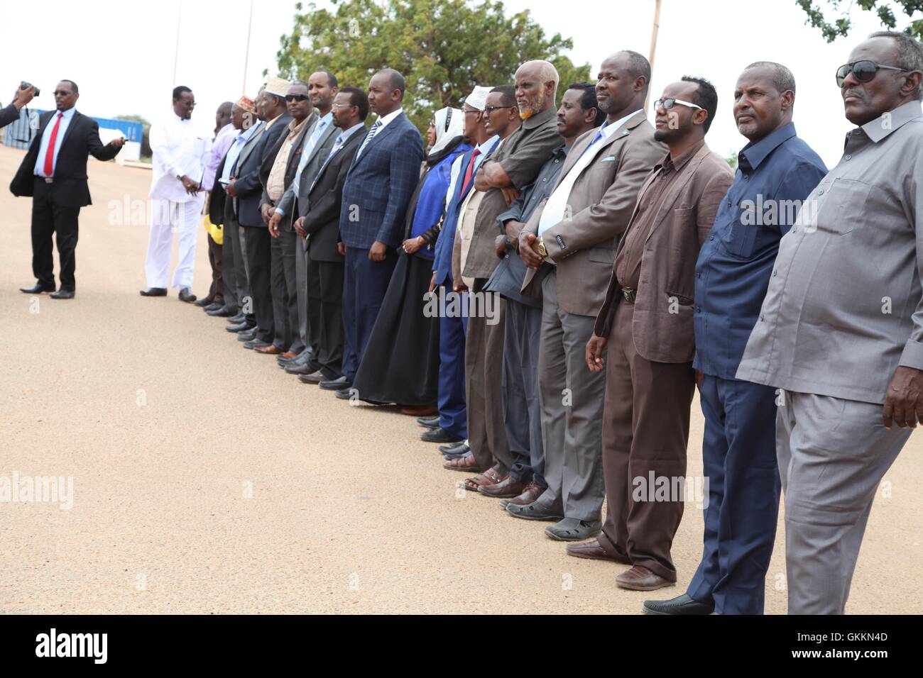 Jubaland MPs and ministers welcome Nicholas Kay, Special Representative ...