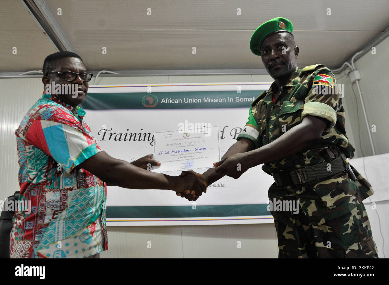 Soldiers belonging to the African Union Mission in Somalia (AMISOM ...