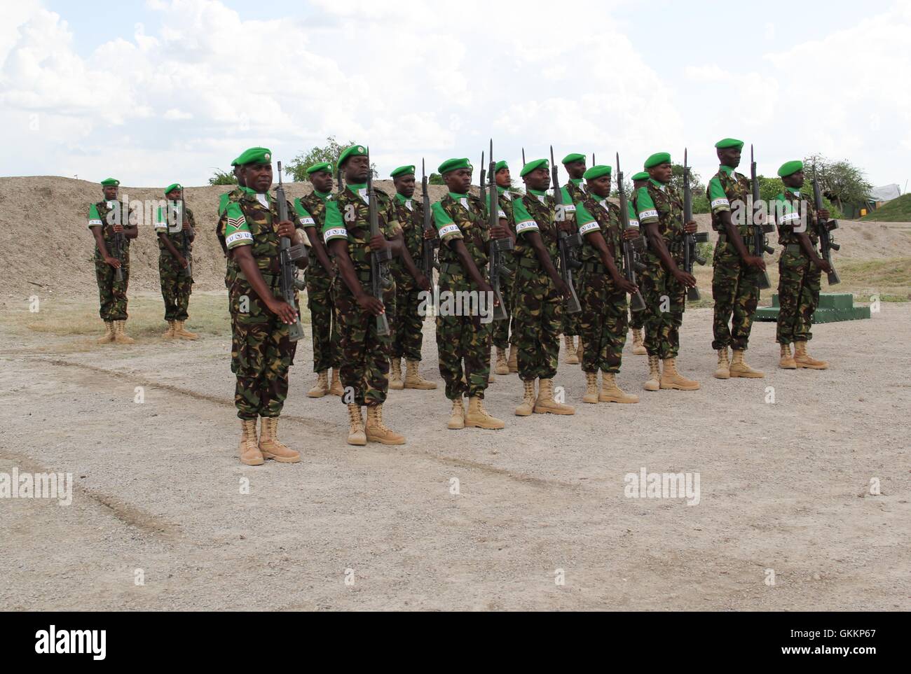 Kenyan troops serving under the African Union Mission in Somalia ...