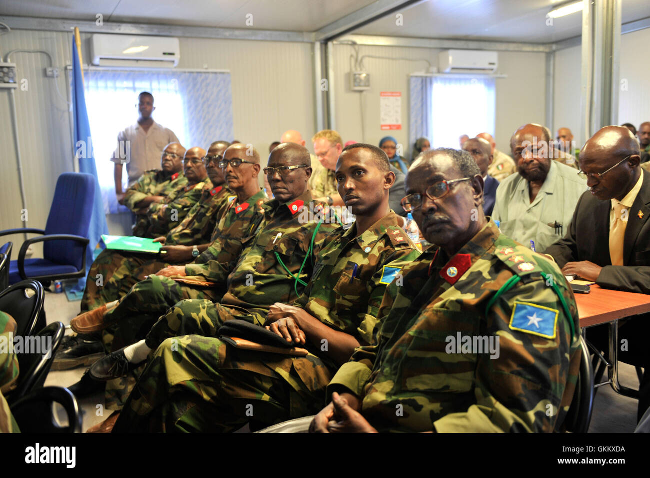 Senior officers from the Somalia National Army (SNA) and AMISOM meet at ...