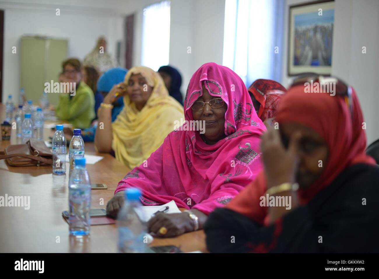 Somali women leaders, civil society members, and senior AMISOM and UN ...