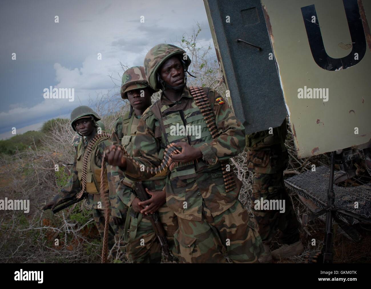 AMISOM soldiers, in cooperation with the Somali National Army (SNA ...
