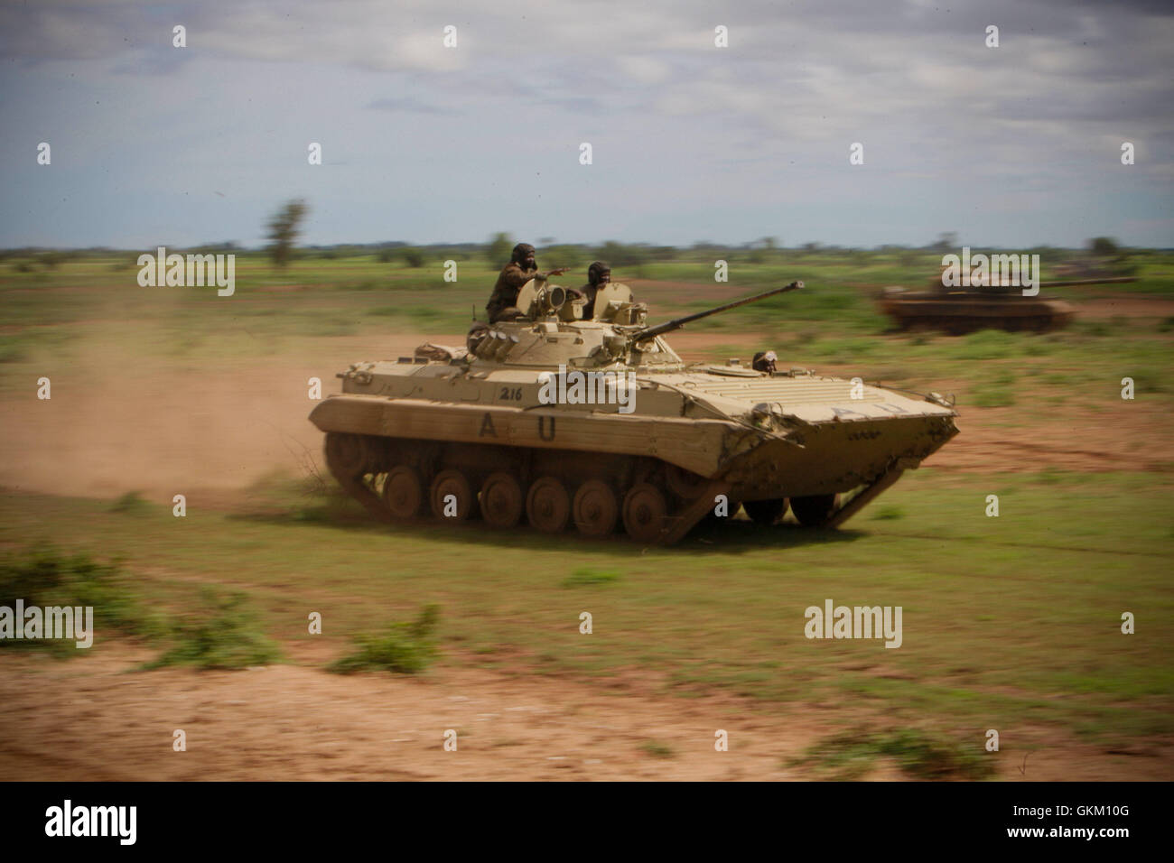 Land 400 tank hi-res stock photography and images - Alamy