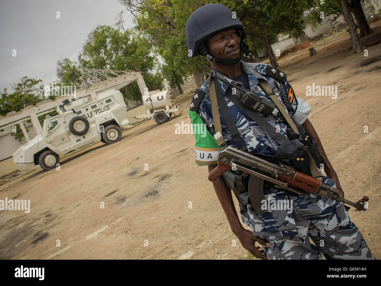 A Ugandan police officer from the AMISOM's first Formed Police Unit ...