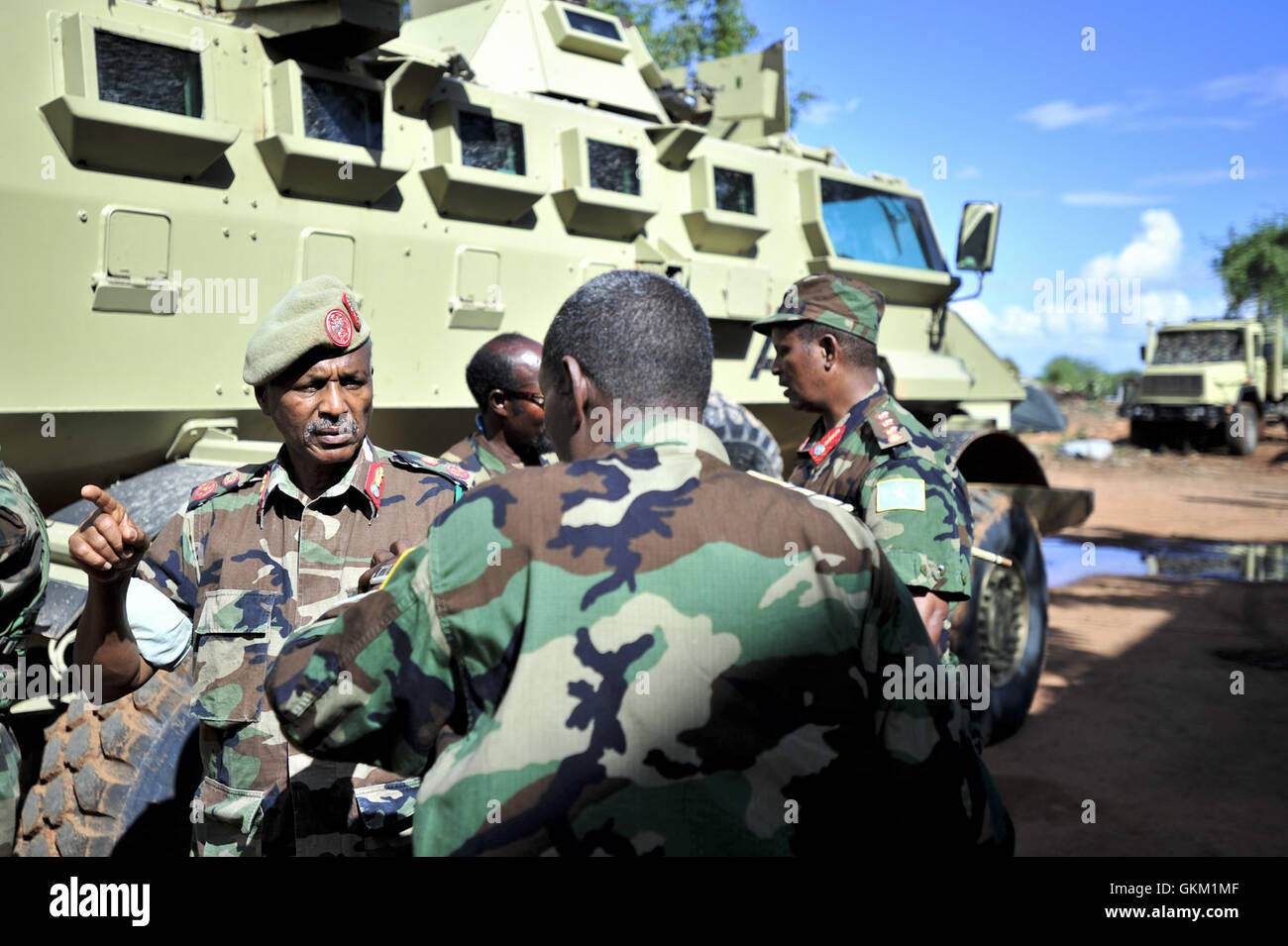 The Ugandan contingent of AMISOM, along with the Somali National Army ...