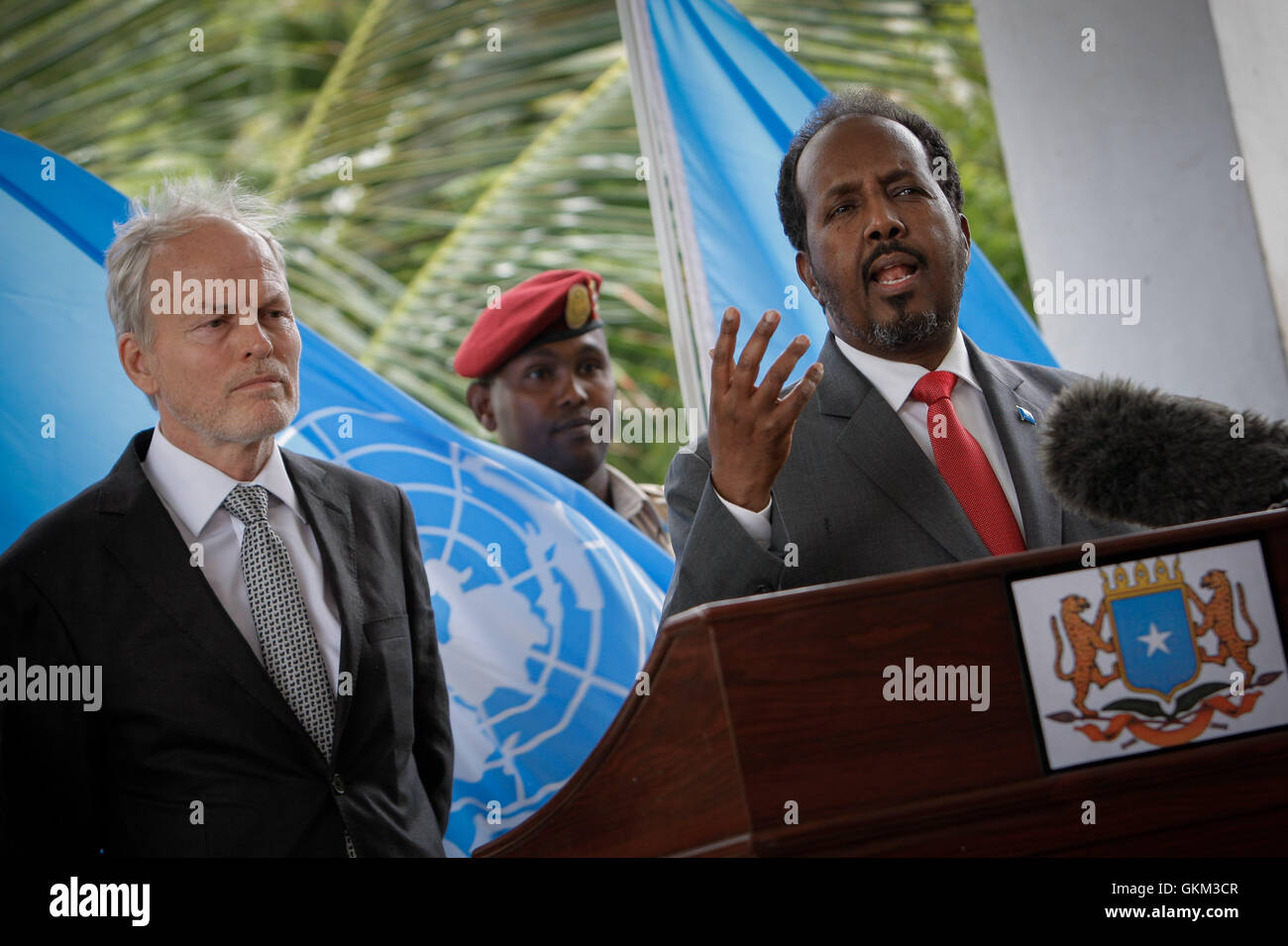 Somali President Hassan Sheikh Mohamud and Nicholas Kay, the Special ...