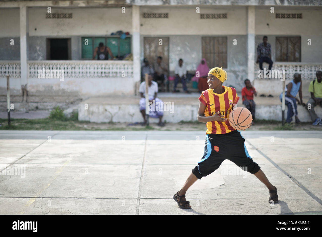 Boys in mogadishu somalia play hi-res stock photography and images - Alamy