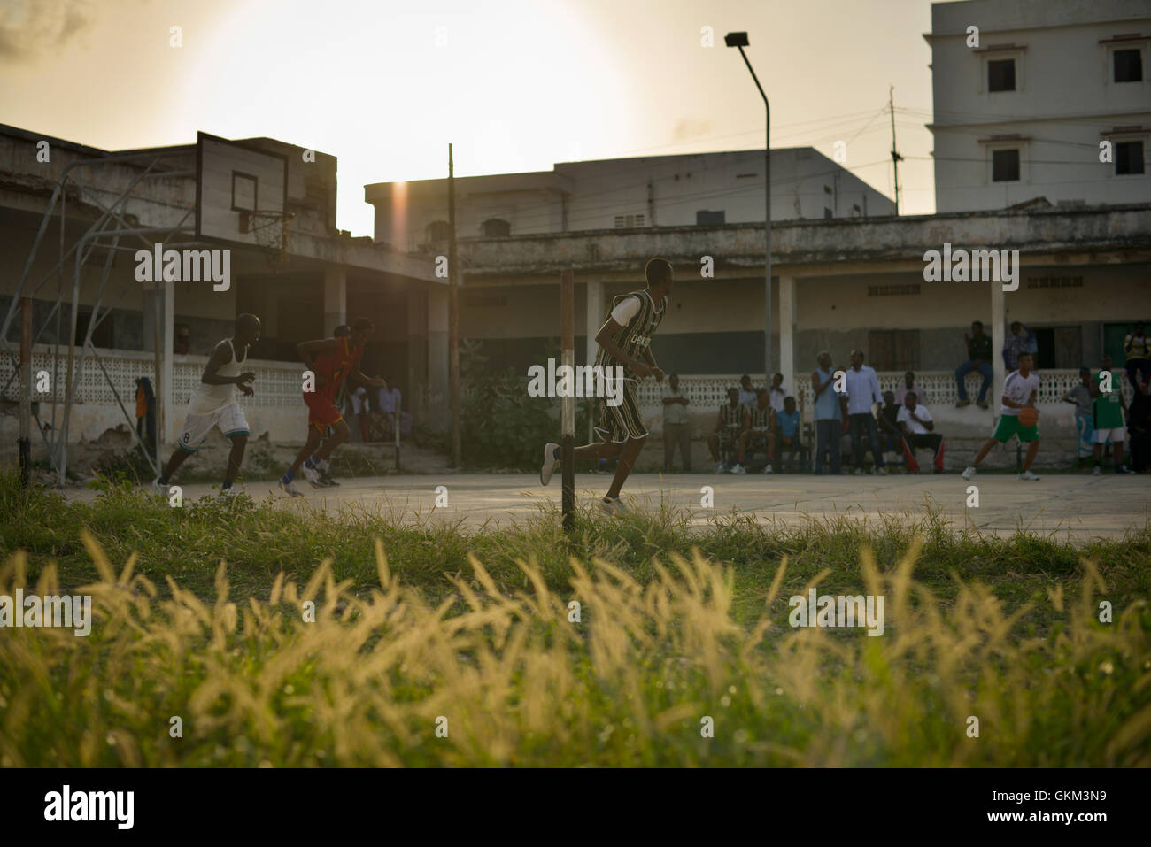 Boys in mogadishu somalia play hi-res stock photography and images - Alamy
