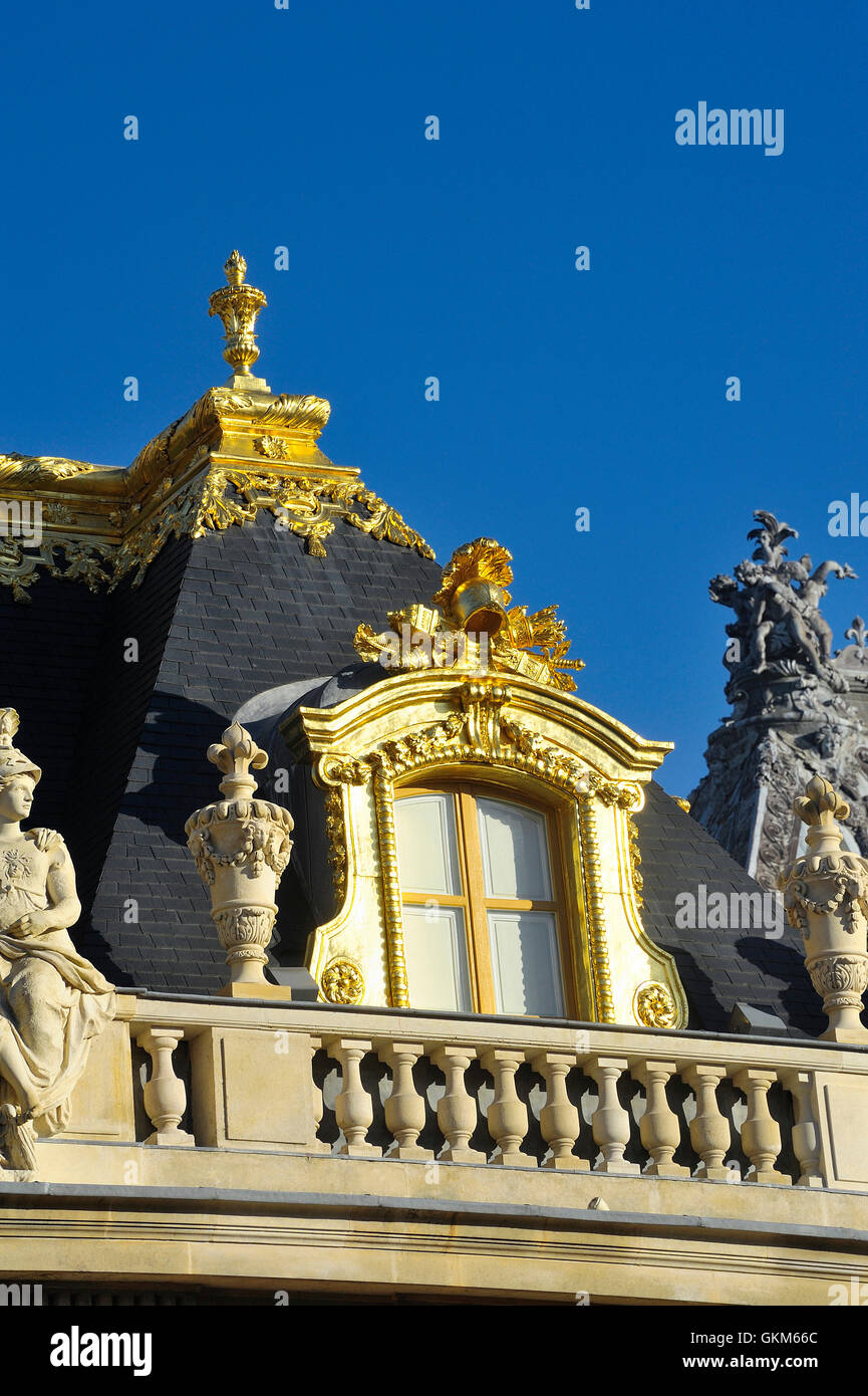 Versailles building hi-res stock photography and images - Alamy