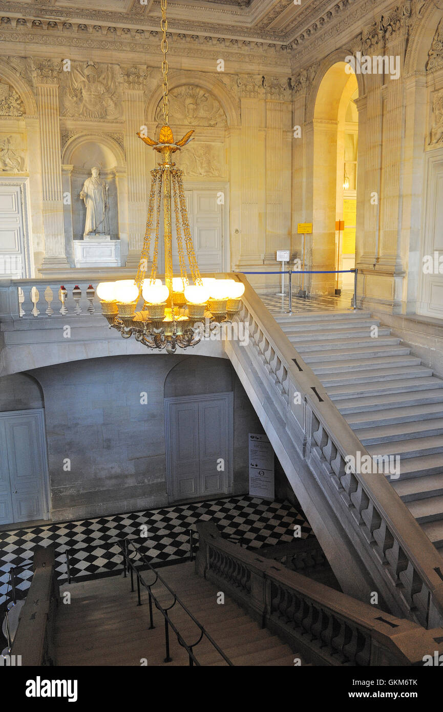 A monumental staircase of the palace of Versailles Stock Photo - Alamy