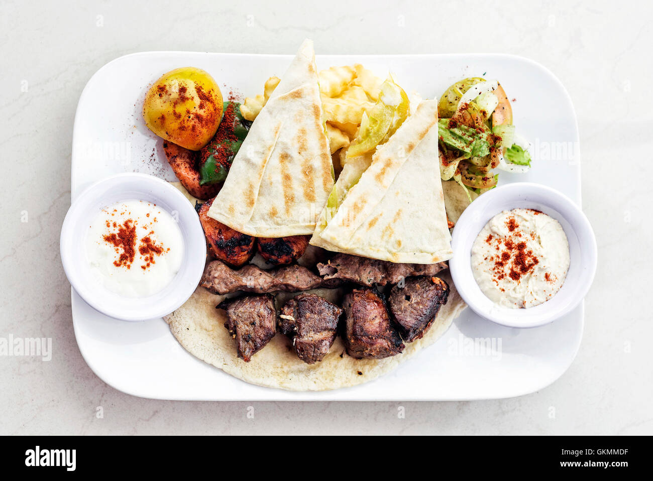 Mixed arabic food hi-res stock photography and images - Alamy