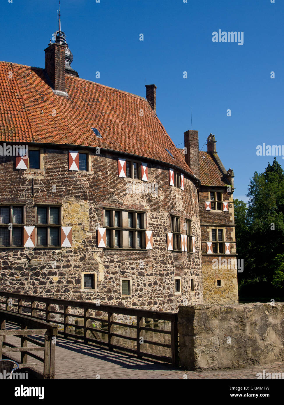 castle vischering in germany Stock Photo - Alamy