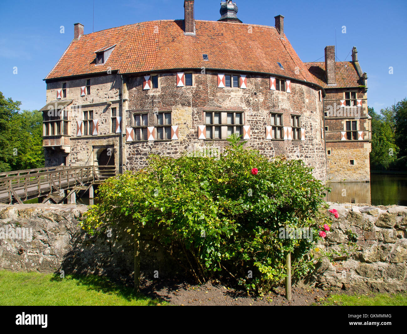 castle vischering in germany Stock Photo - Alamy