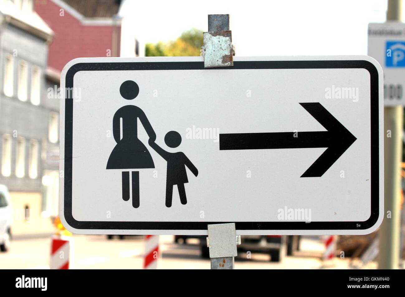 Pedestrian walk sign hi-res stock photography and images - Alamy