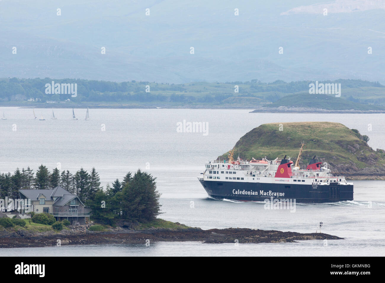 Caledonian macbrayne ferry isle of lewis hi-res stock photography and ...