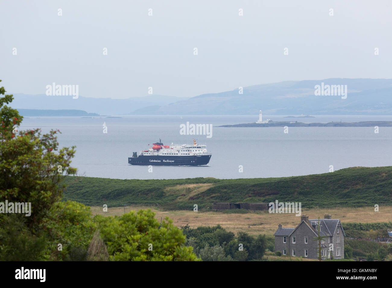 Oban tiree ferry hi-res stock photography and images - Alamy