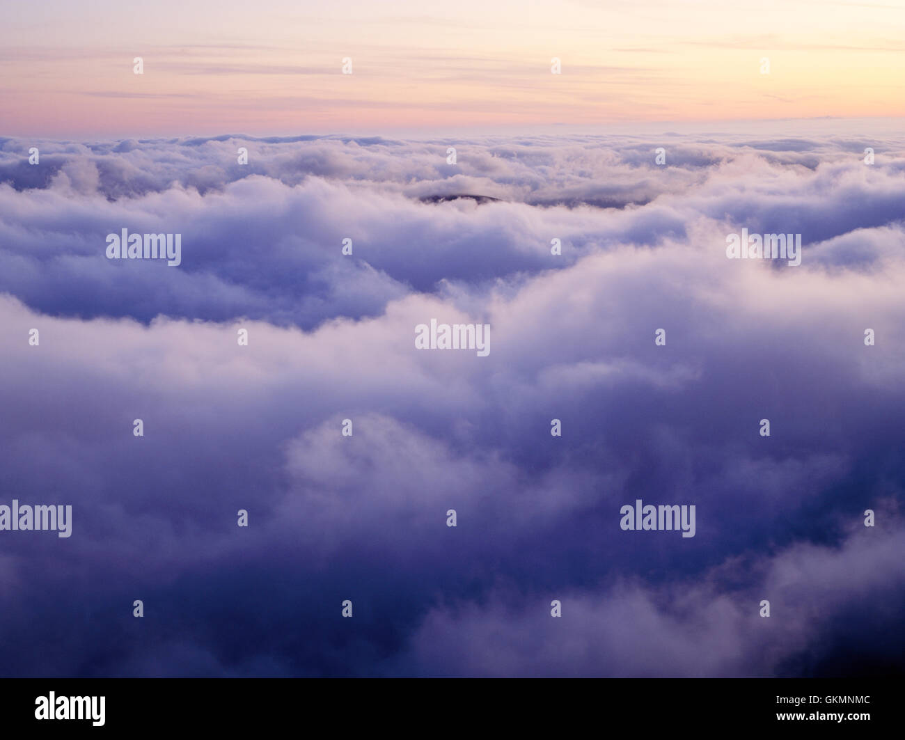 Snowdon summit from above hi-res stock photography and images - Alamy