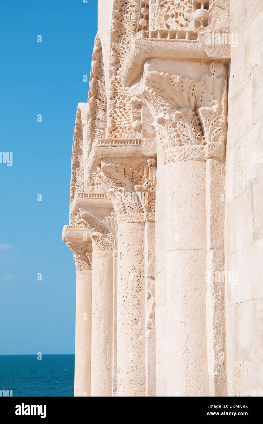 detail of old columns and sea Stock Photo - Alamy